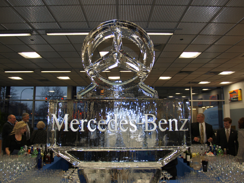Mercedes-Benz Celebrates 40th Anniversary in Style