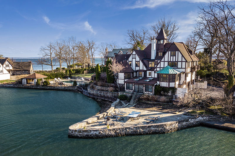 Spend Summer in This Lakeside Castle in Rye